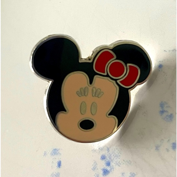 Disney | Accessories | Disney Minnie Mouse Head Vintage Hong Kong ...